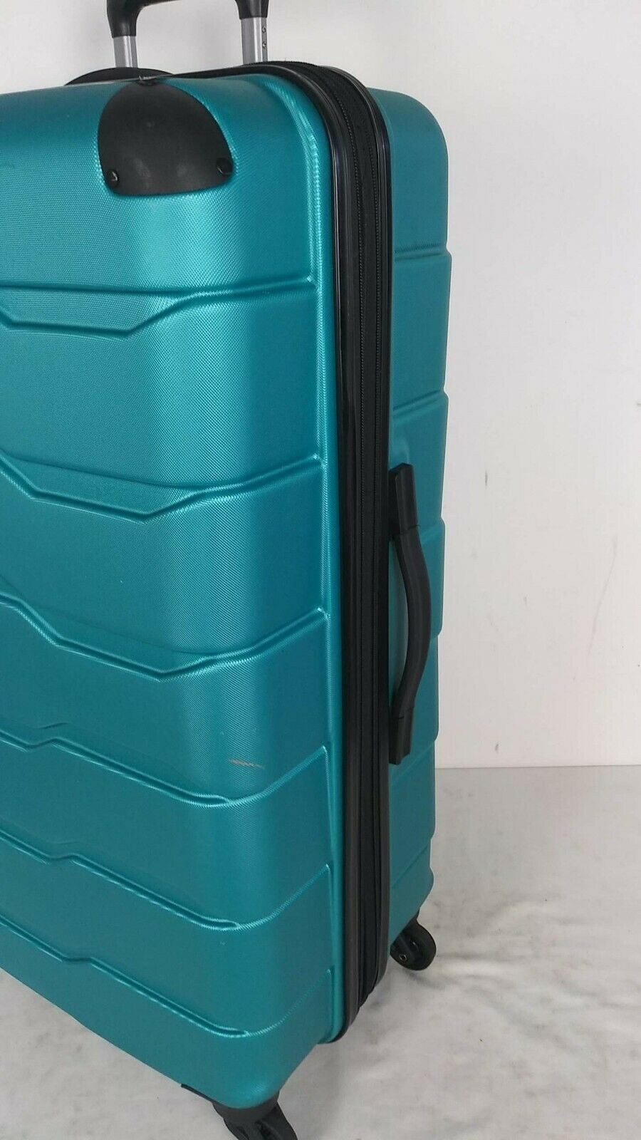 $280 Tag Matrix 2 28'' Hardside Spinner Lightweight Travel Suitcase Lu ...