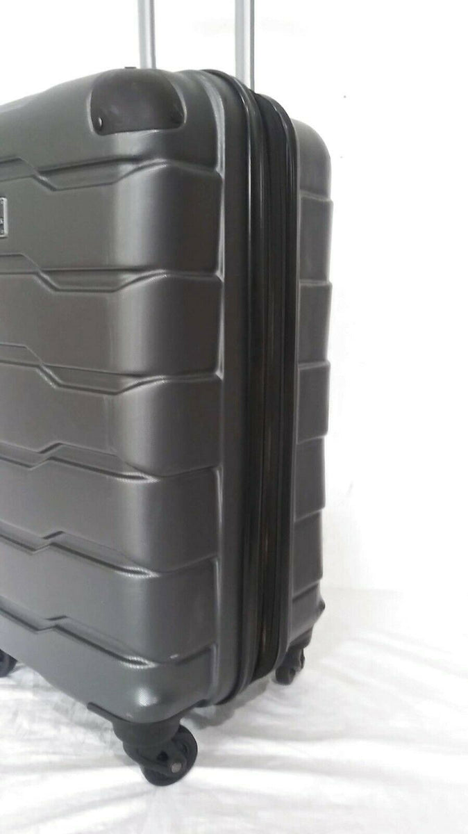 $200 Tag Matrix 2 20" Hardside Spinner Carry-On Travel Suitcase Luggag ...