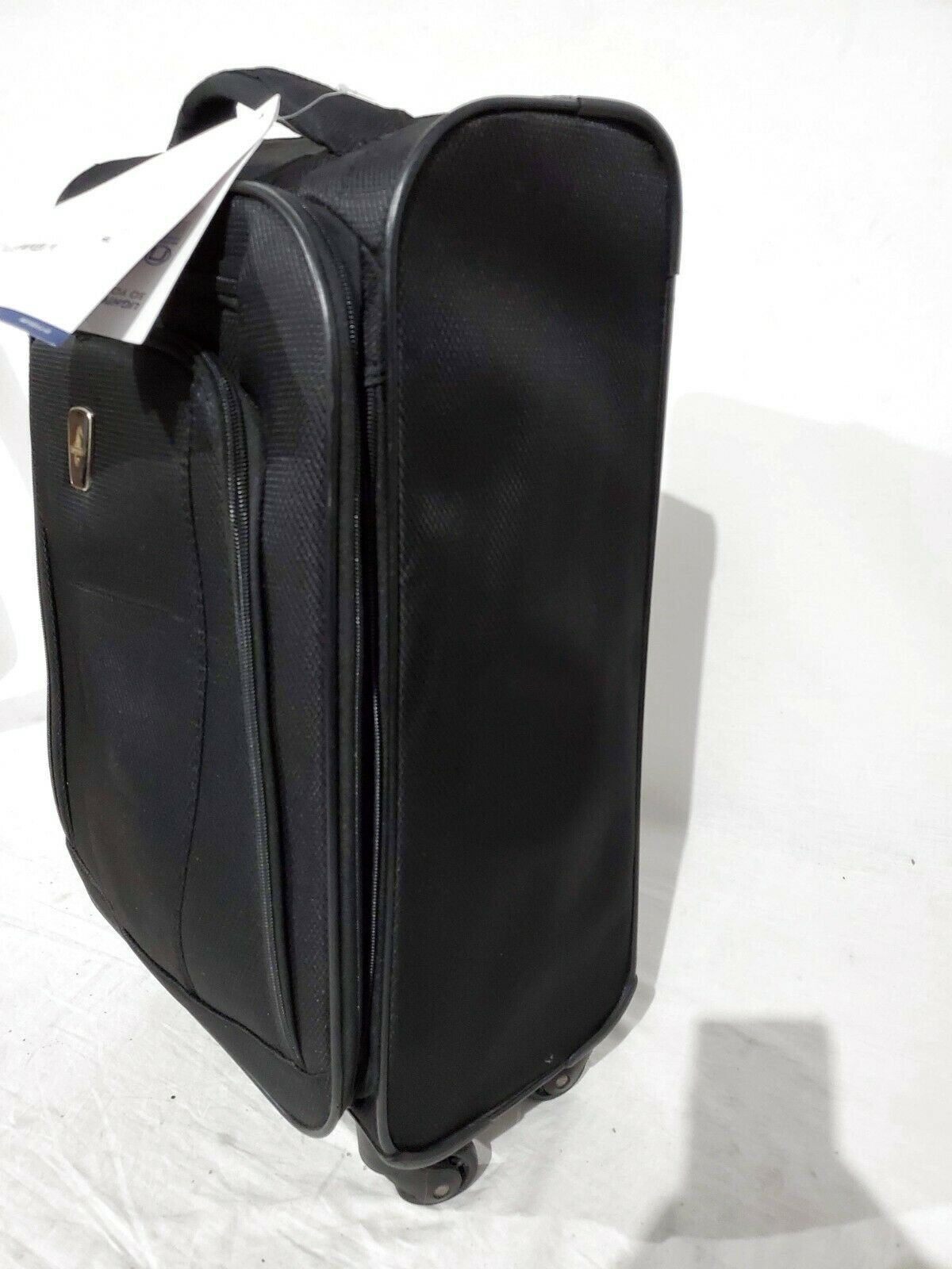 Atlantic Infinity Lite 4 21" Expandable Spinner Luggage Carry On Black ...