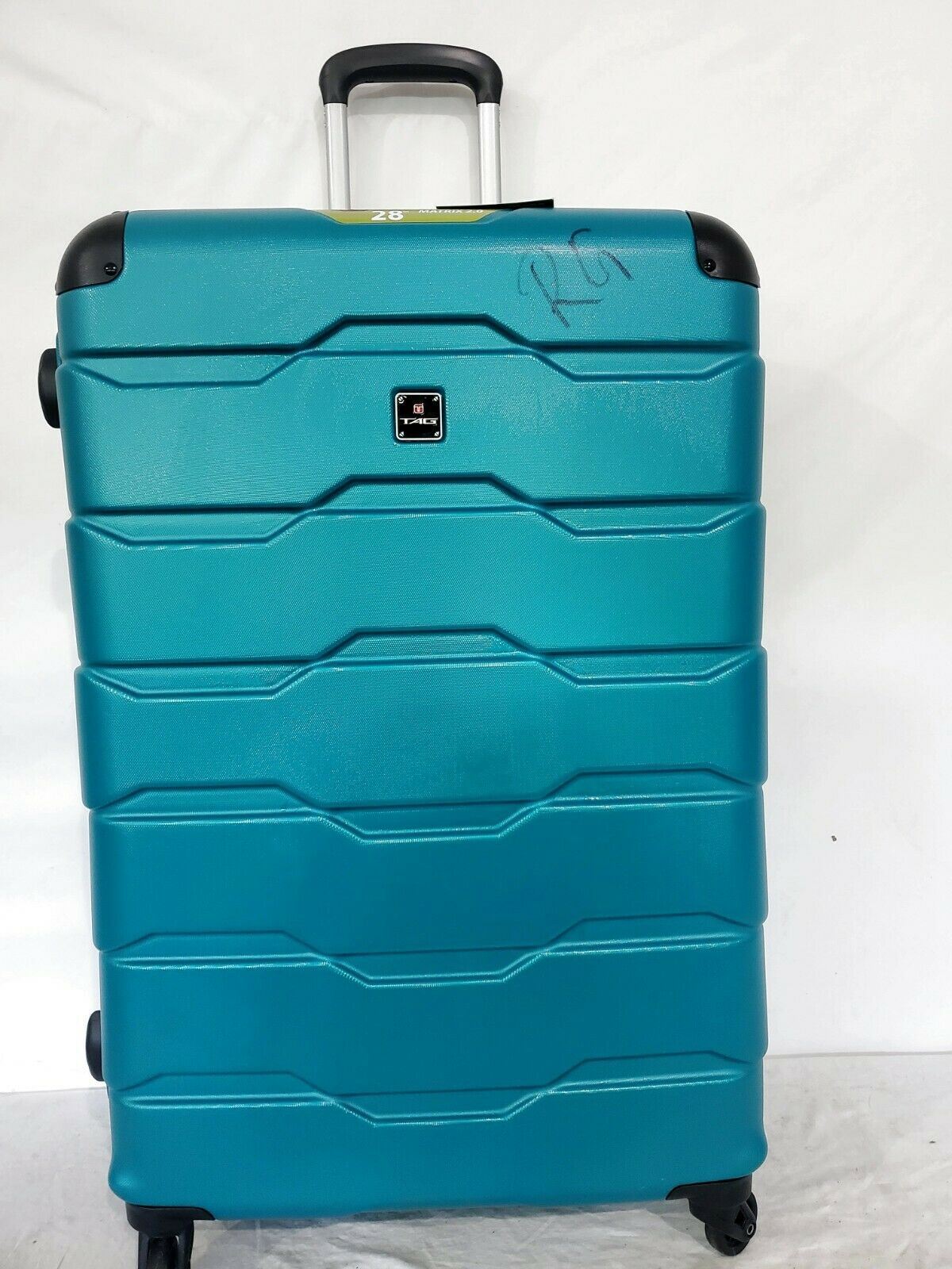 $280 Tag Matrix 2.0 28'' HardCase Spinner Lightweight Suitcase Luggage ...
