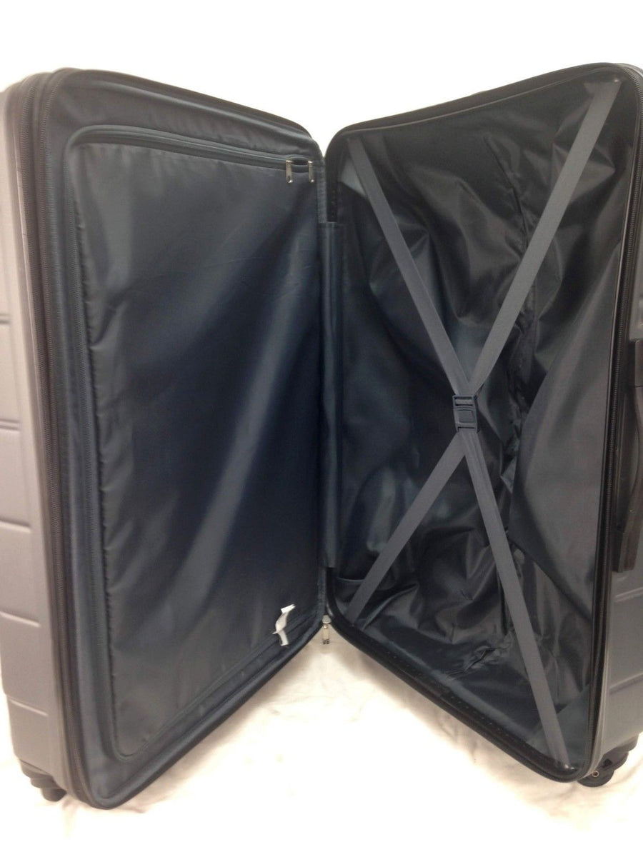 $280 Tag Matrix 2 28'' Hard Spinner Lightweight Travel Suitcase Luggag ...